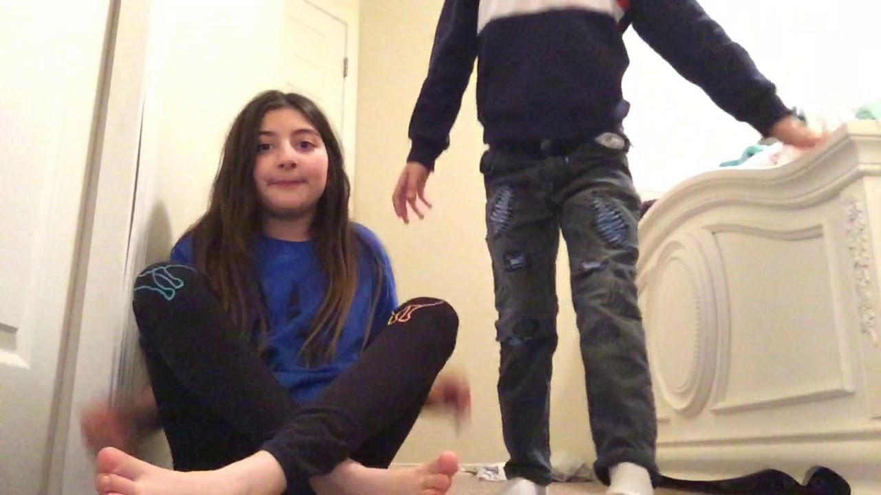 2 people yoga challenge - YouTube