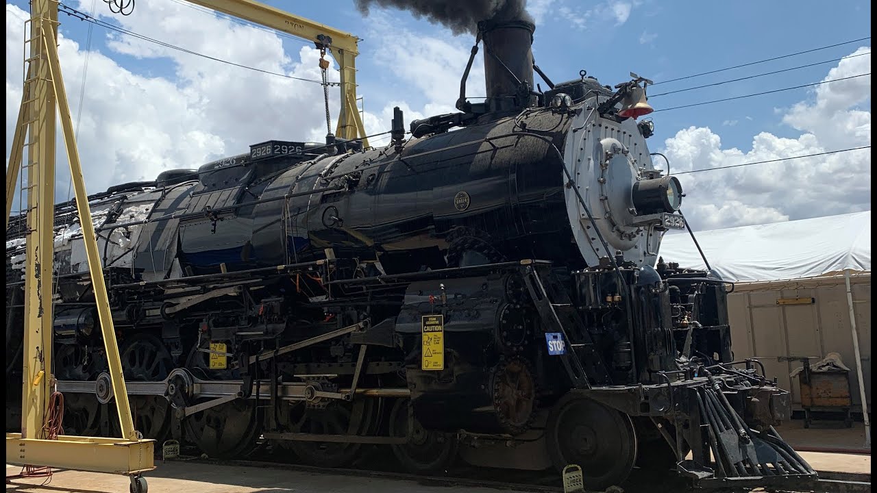 AT&SF Locomotive 2926 MOVES Under Her Own Steam Power In Over 60 Years ...