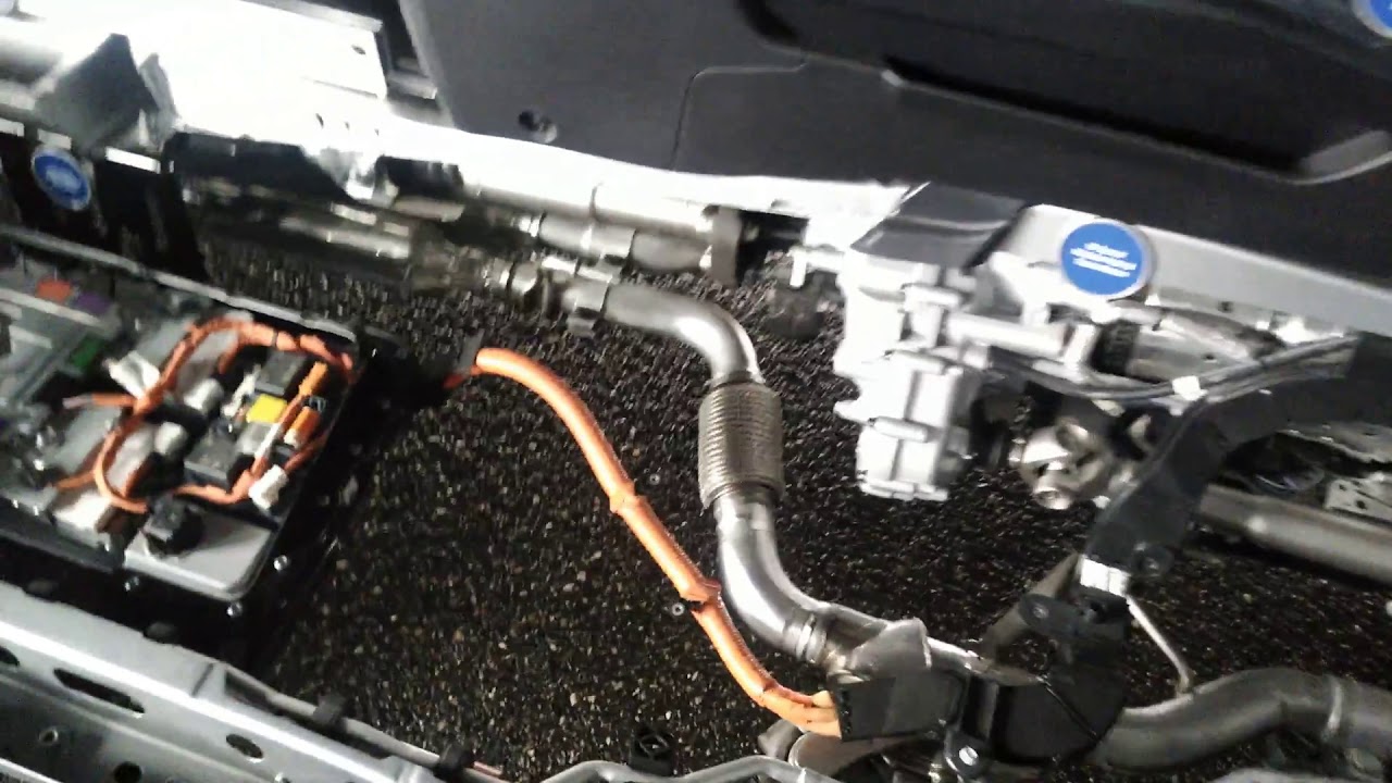 2020 FORD EXPLORER HYBRID POLICE UTILITY CHASSIS CUTAWAY - YouTube