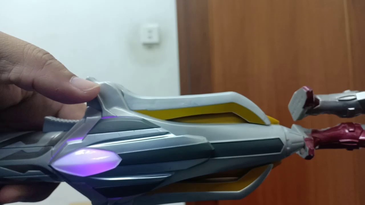 DX GINGA SPARK REVIEW | KAIJU | ULTRAMAN SPARK DOLL - YouTube