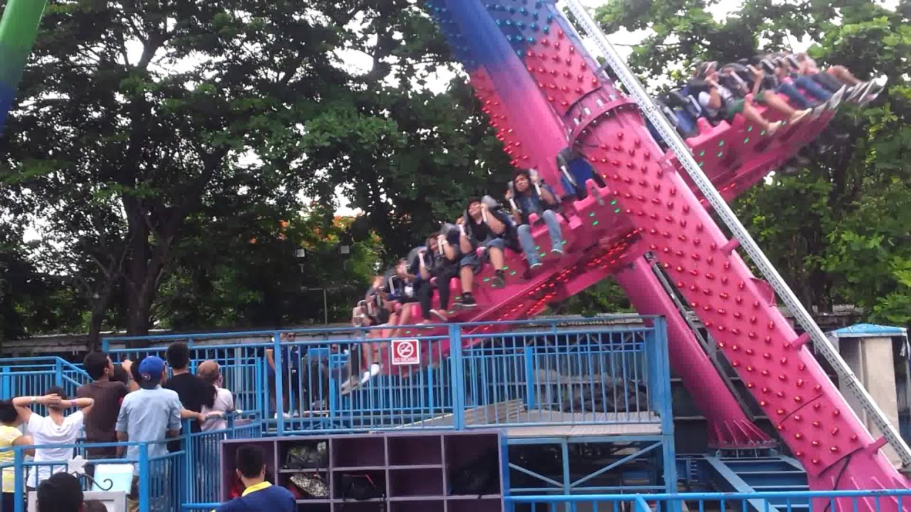 Star Frisbee - YouTube