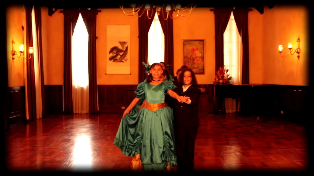 Tertulia época Colonial - YouTube