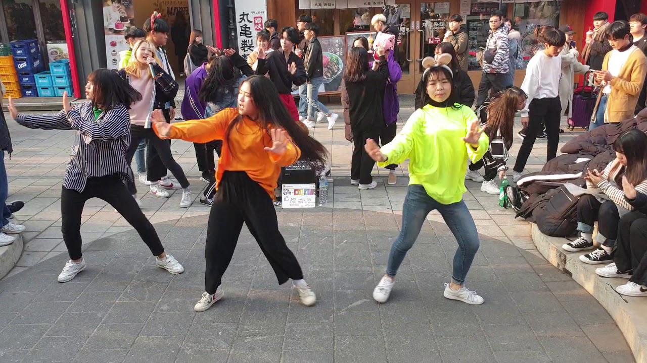 20191222 홍대 버스킹존 4번 연합댄스팀 컬러 공연 있지 달라달라 Youtube