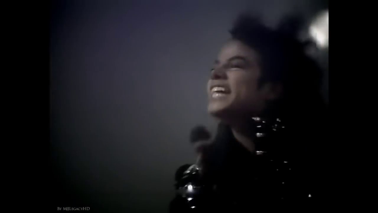 Michael Jackson BAD - Pepsi Commercial (1987/88) - YouTube