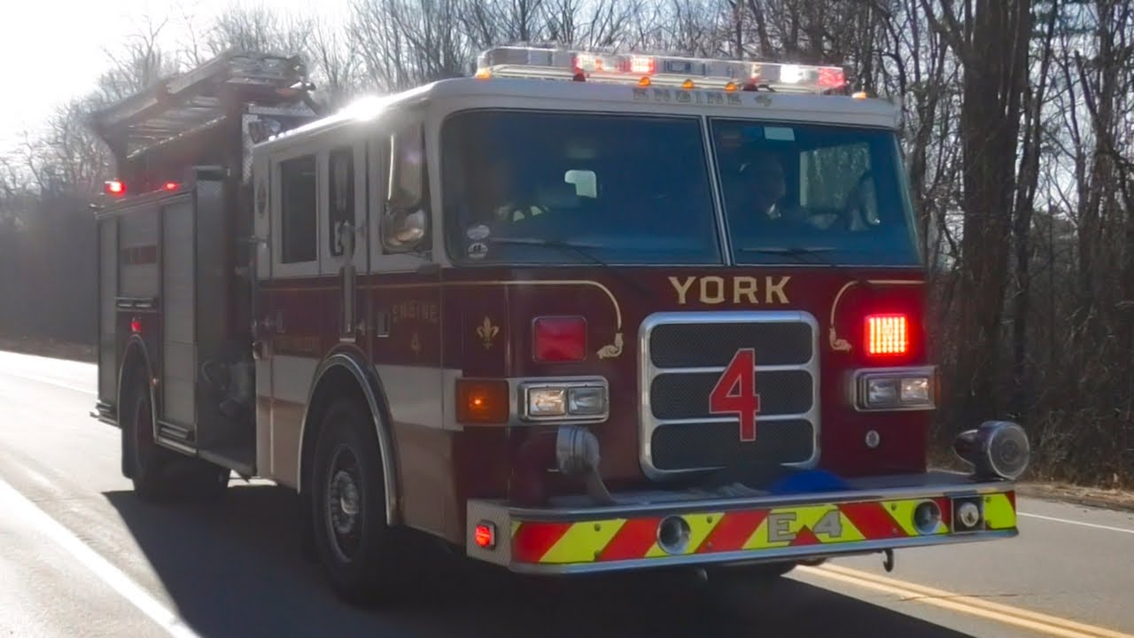 York Village, ME Fire Department Engine 4 Responding - YouTube