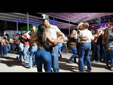 500 novillada,  baile en RosaIes Chihuahua