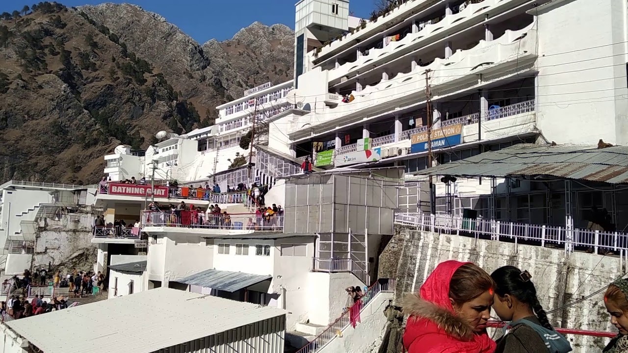 Mata Vaishno Devi Katra bathing Ghat - YouTube