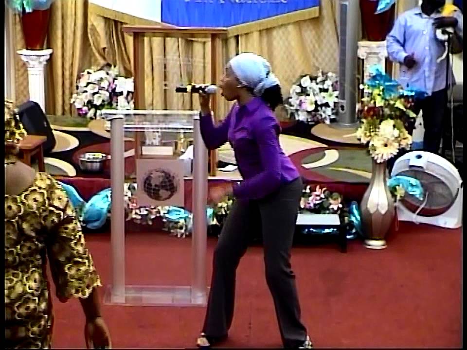 I KNOW WHO I AM (Sinach) - sung by CFAN-Chicago Choir - YouTube