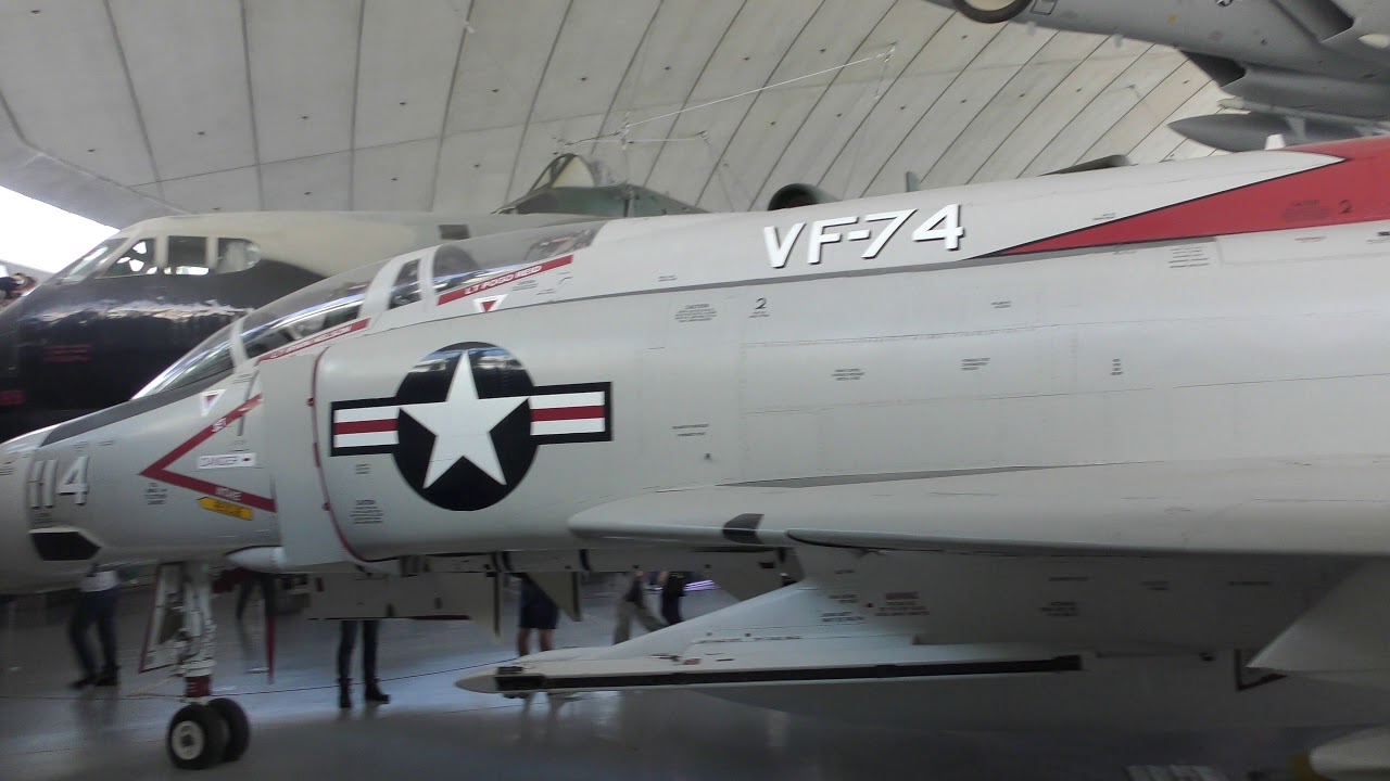 Duxford Battle of Britain Air show F 4 Phantom VF 74 fighter squadron ...