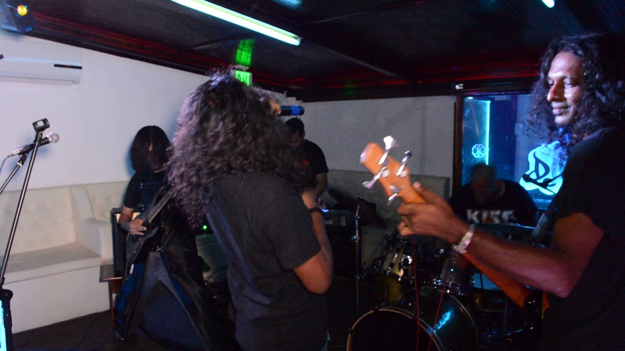 Abyss TNT - Head First Into Walls (Live @Rock Your Independence 2017 ...