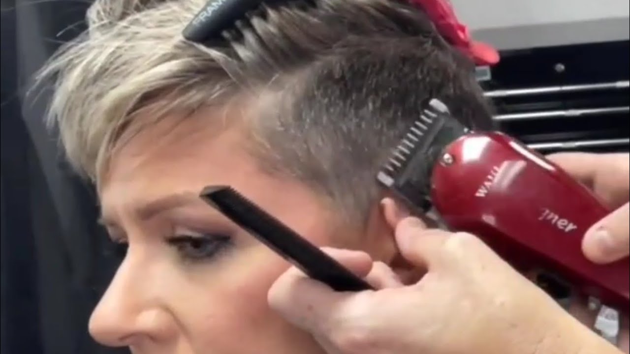 Just a little trim on Shara Lee's Pixie Cut @SharaleesBoxOfChocolates ...