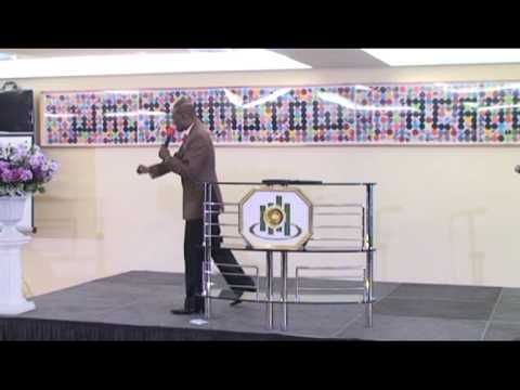 Prof Annor ICGC Kings Temple Greater works 2013 - YouTube