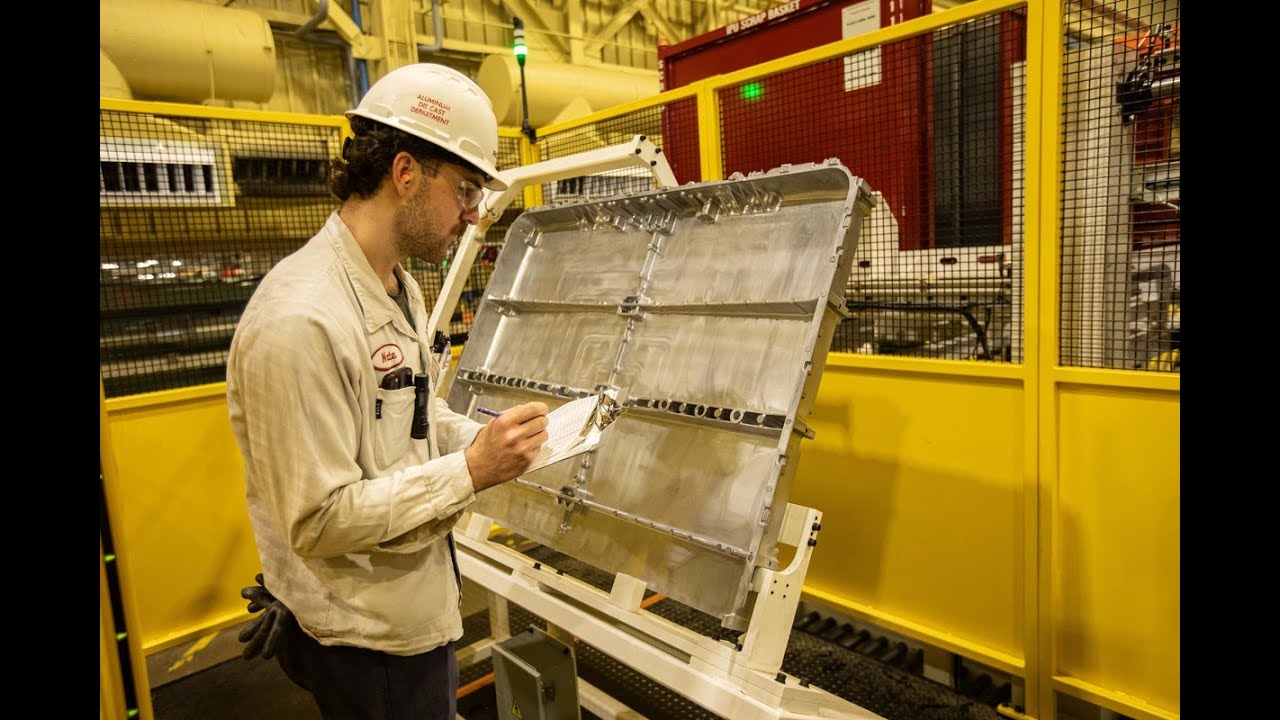 Honda Anna Engine Plant Battery Case Manufacturing - YouTube