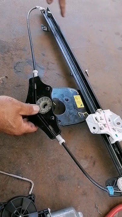 car window mechanism assembly #skills #automobile #carpart #short - YouTube