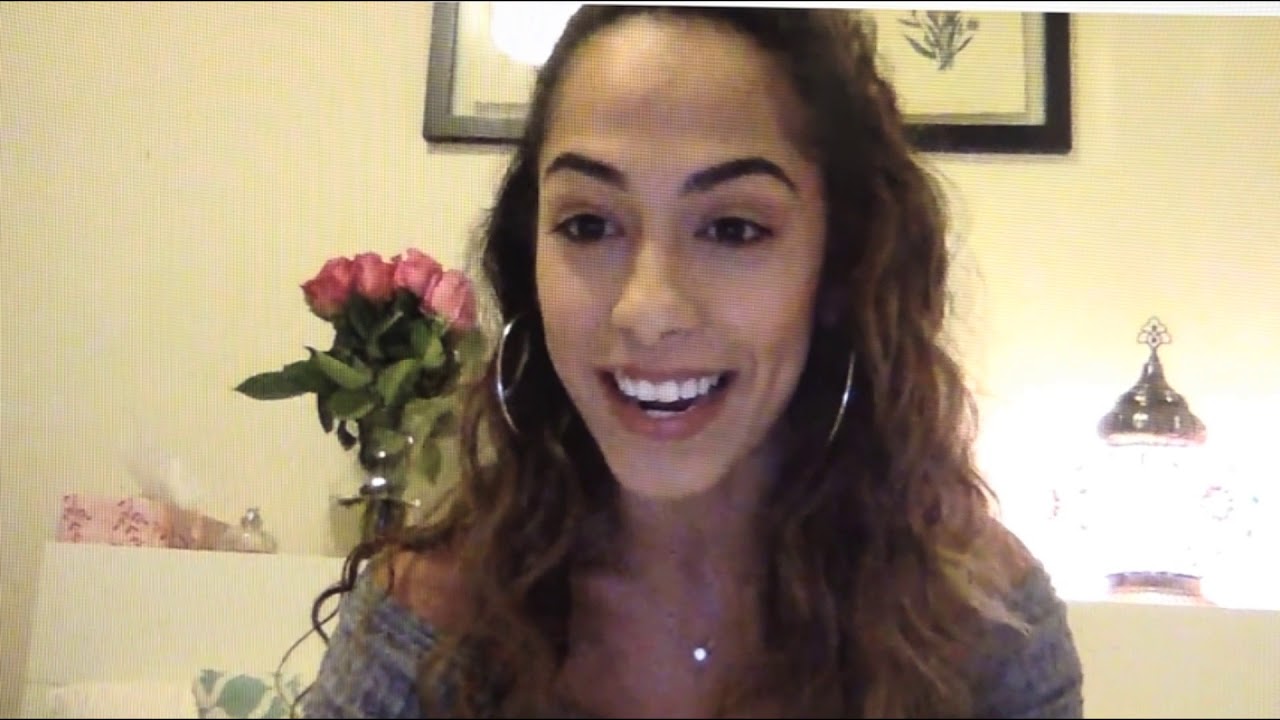 Actress Heather Manley is in Aladdin cast on Broadway - YouTube