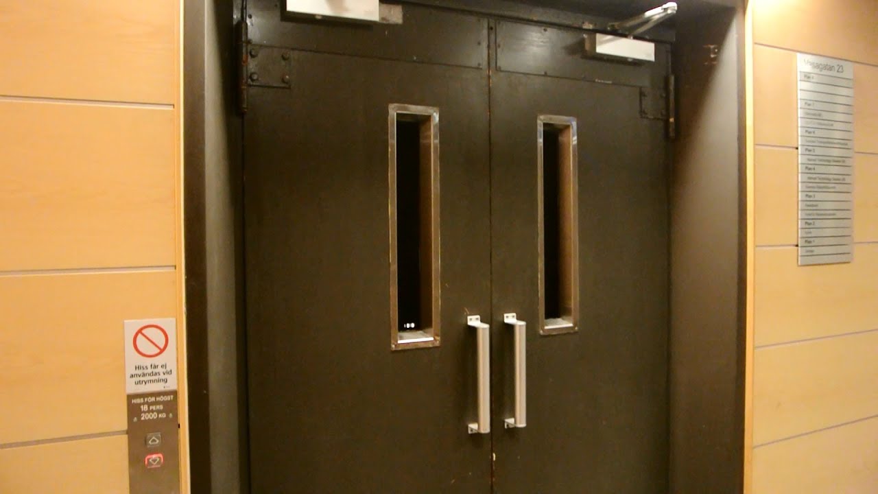 Very fast traction freight/passenger elevator, modernized @ Vasagatan ...