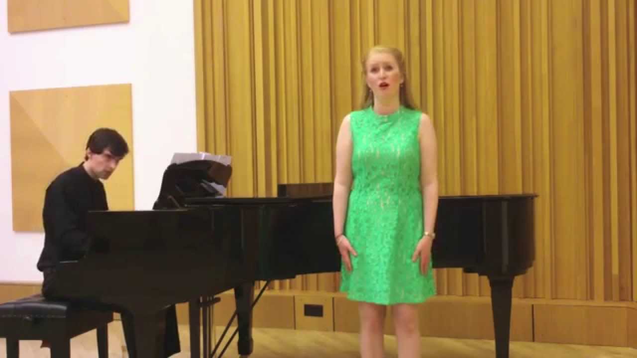 Llio Evans: Pan ddaw'r nos - Meirion Williams - YouTube