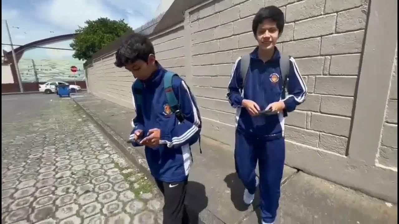 Dramatización sobre la Seguridad Vial / Grupo 6-4 / 1ro BGU "B" - YouTube