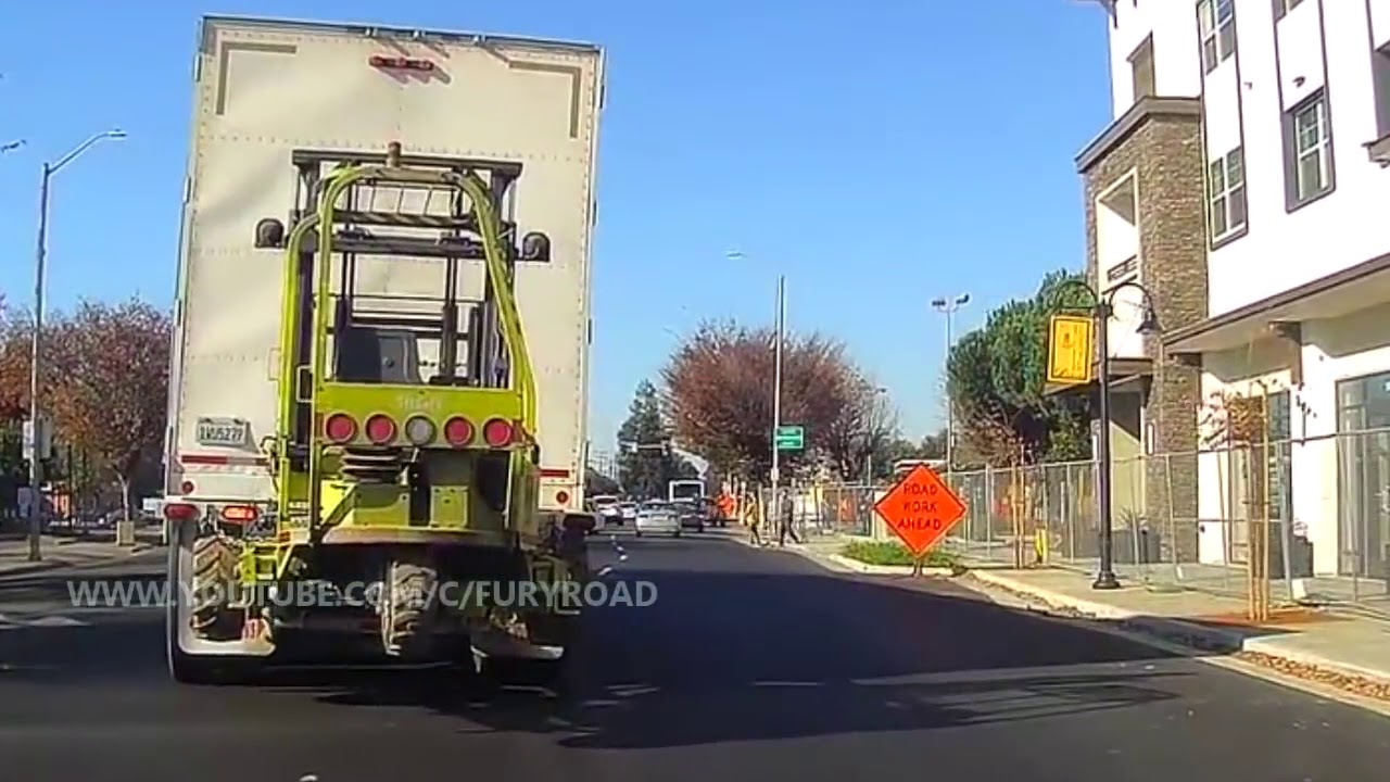 TRUCK CRASH COMPILATION #6 | SEMI TRUCKS DRIVING FAILS - YouTube