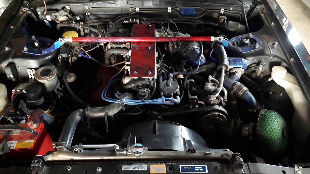 VG20ET エンジン音 - YouTube