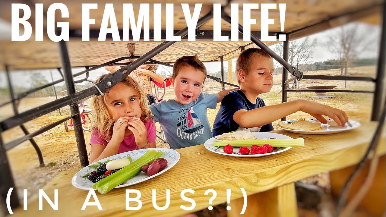 BIG FAMILY BUS LIFE! - YouTube