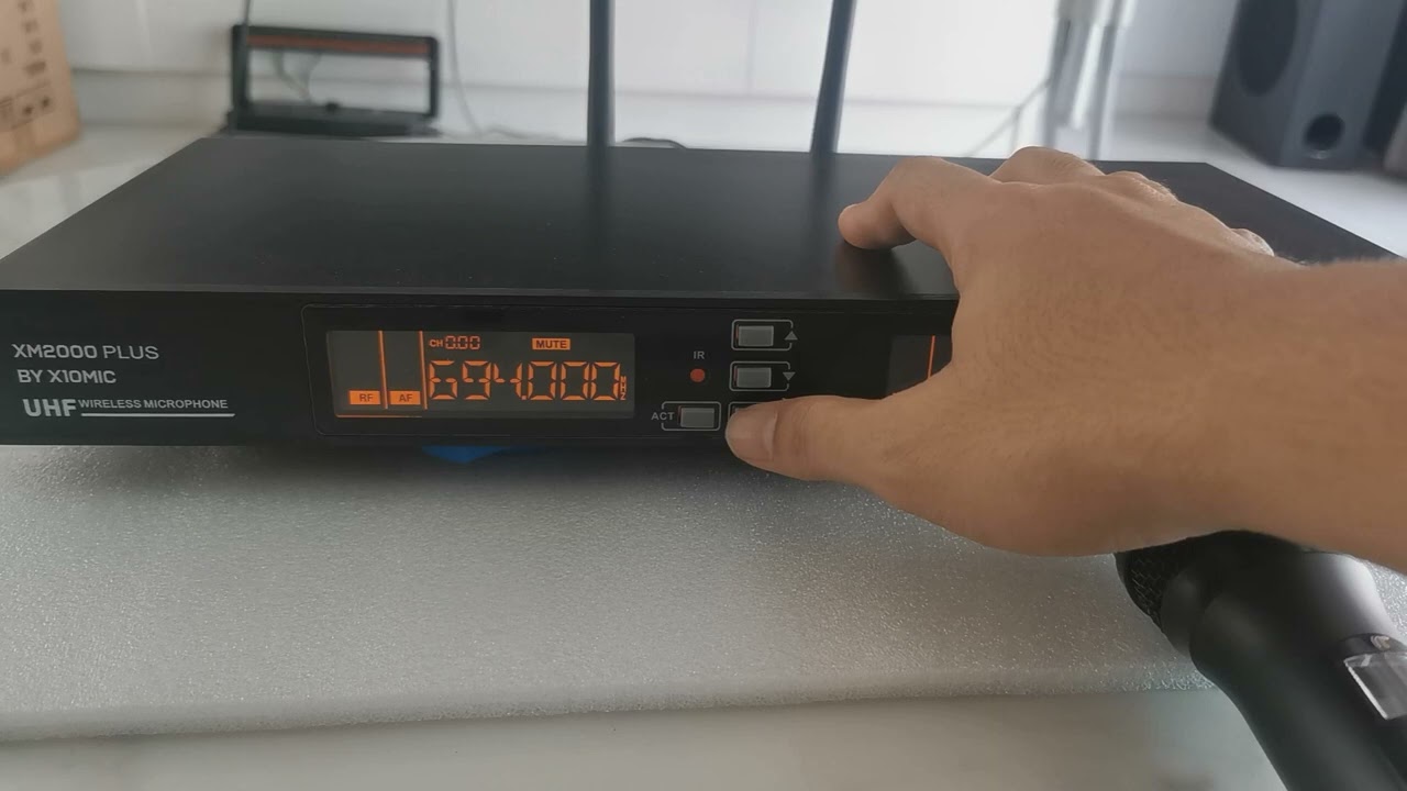 รีวิวการตั้งค่าไมค์ลอย XM2000 - YouTube