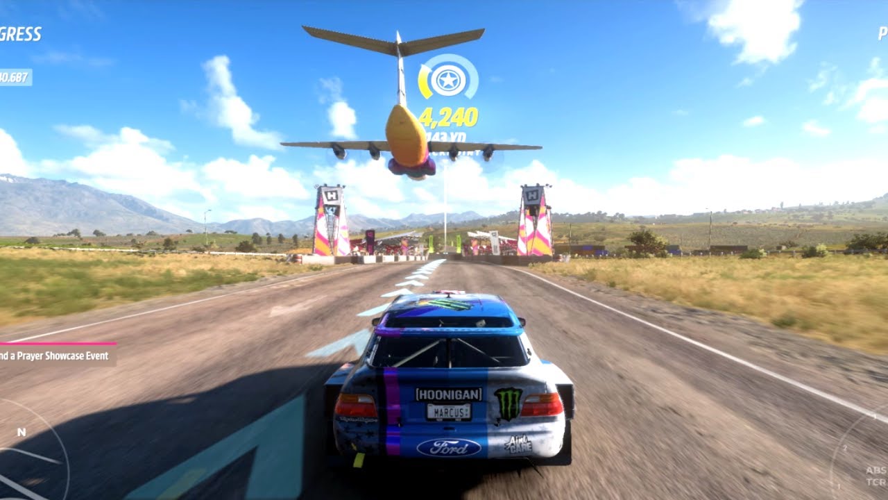 FH5 | Ford Escort RS Cosworth Vs motorcycles with an airplane - YouTube