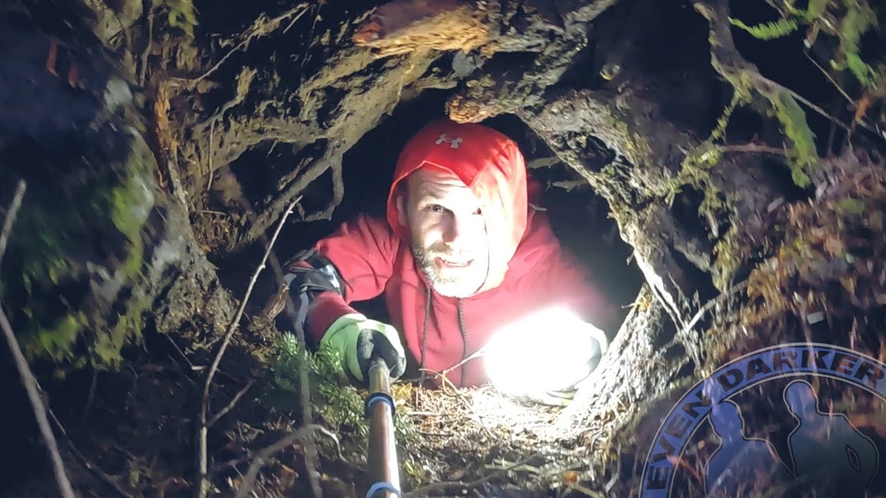 Digging my way into a cave under the lava flow. - YouTube