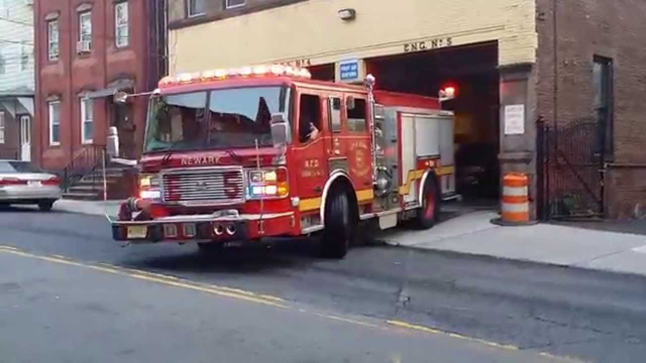 Newark, NJ Fire Department Engine 5 Responding 5/23/14 - YouTube