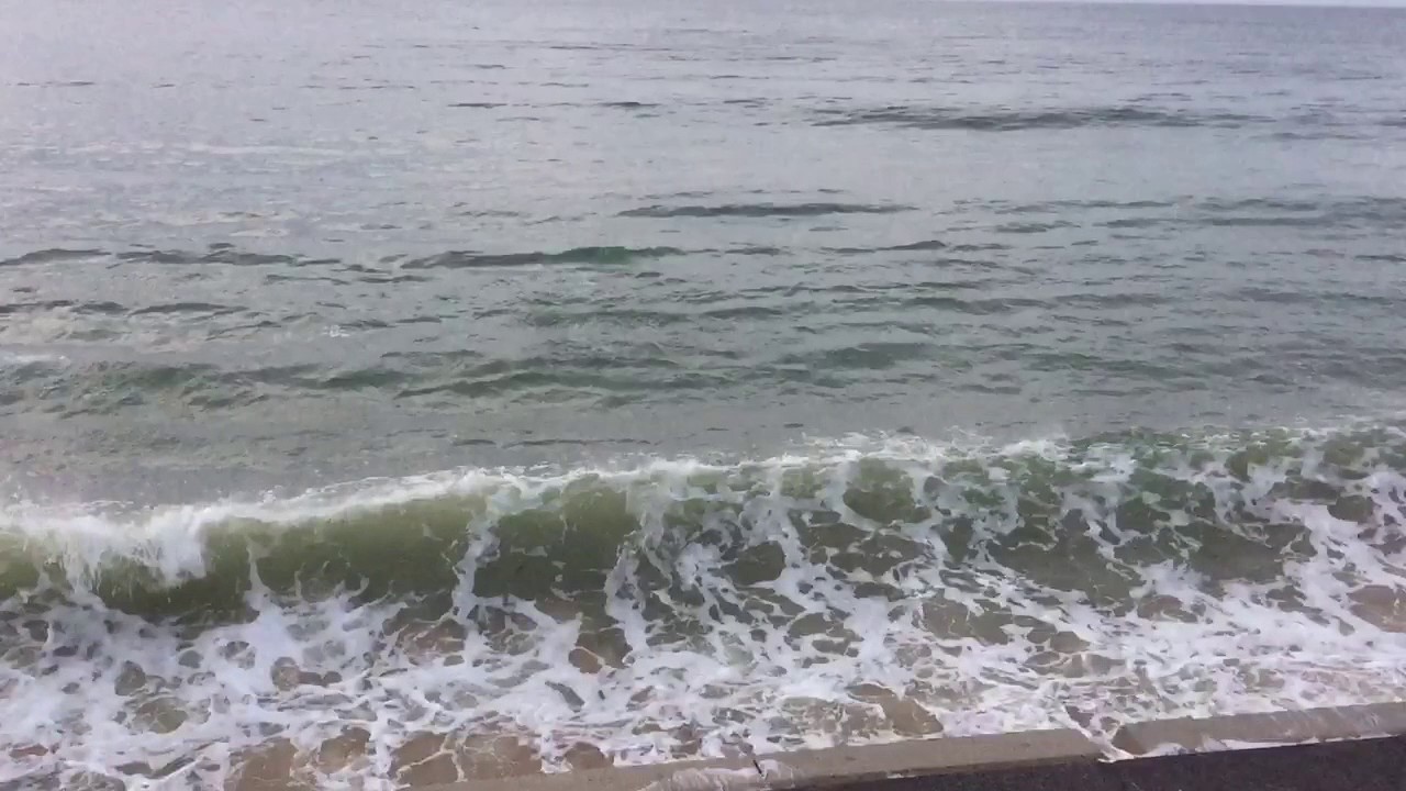 Waves on the Saint Malo coast , France - YouTube