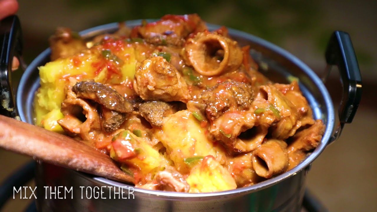 How to Cook Simple delicious offals mixed with Bananas( katogo) | THE ...