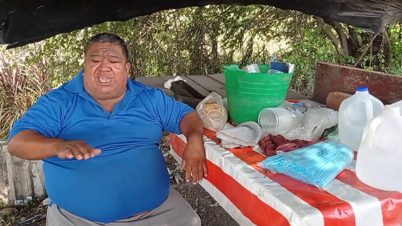 Checa la fresca y tradicional tuba de Colima, Cotidiano399 - YouTube