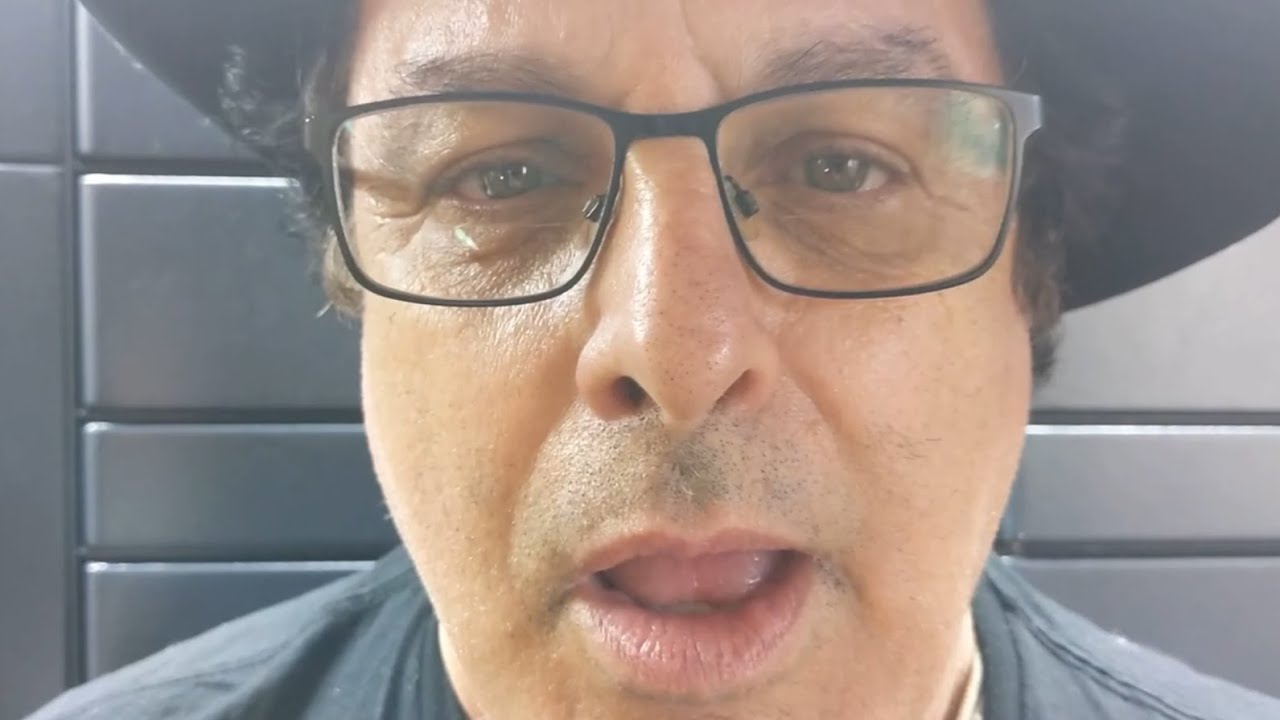 A Serious Message from Perry Caravello Live (PCL) January 2022 - YouTube