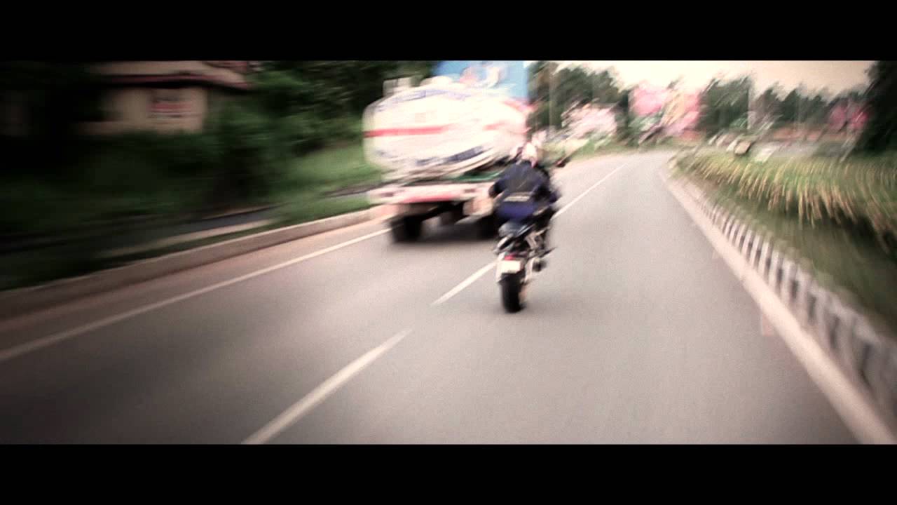 Amith Chakalakkal actor bike stunt 1 km super bike wheeli @ honda Cbr ...