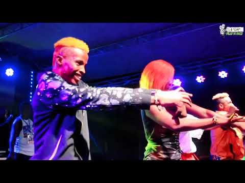 Janine kleen au concert de DJ DMX a port Bouet ..