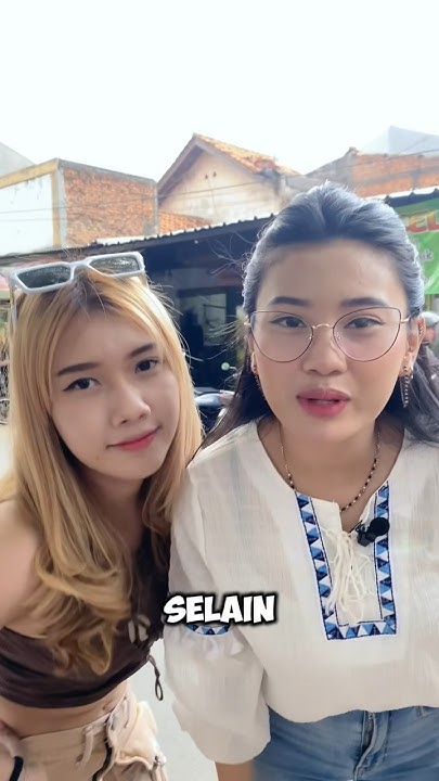 Jualan bakso sama abang ganteng 🤩👀 #shorts #triomacan #mmp - YouTube