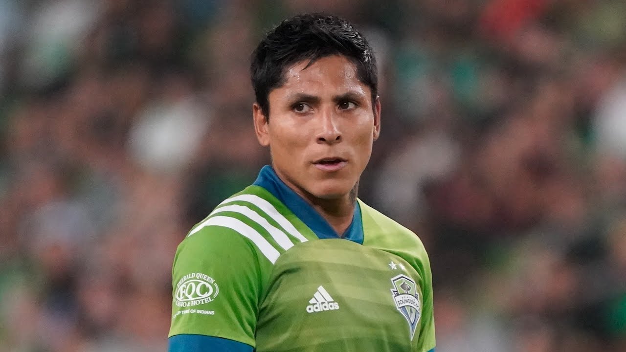 GOAL: Raúl Ruidíaz scores immediately after subbing into the match at ...