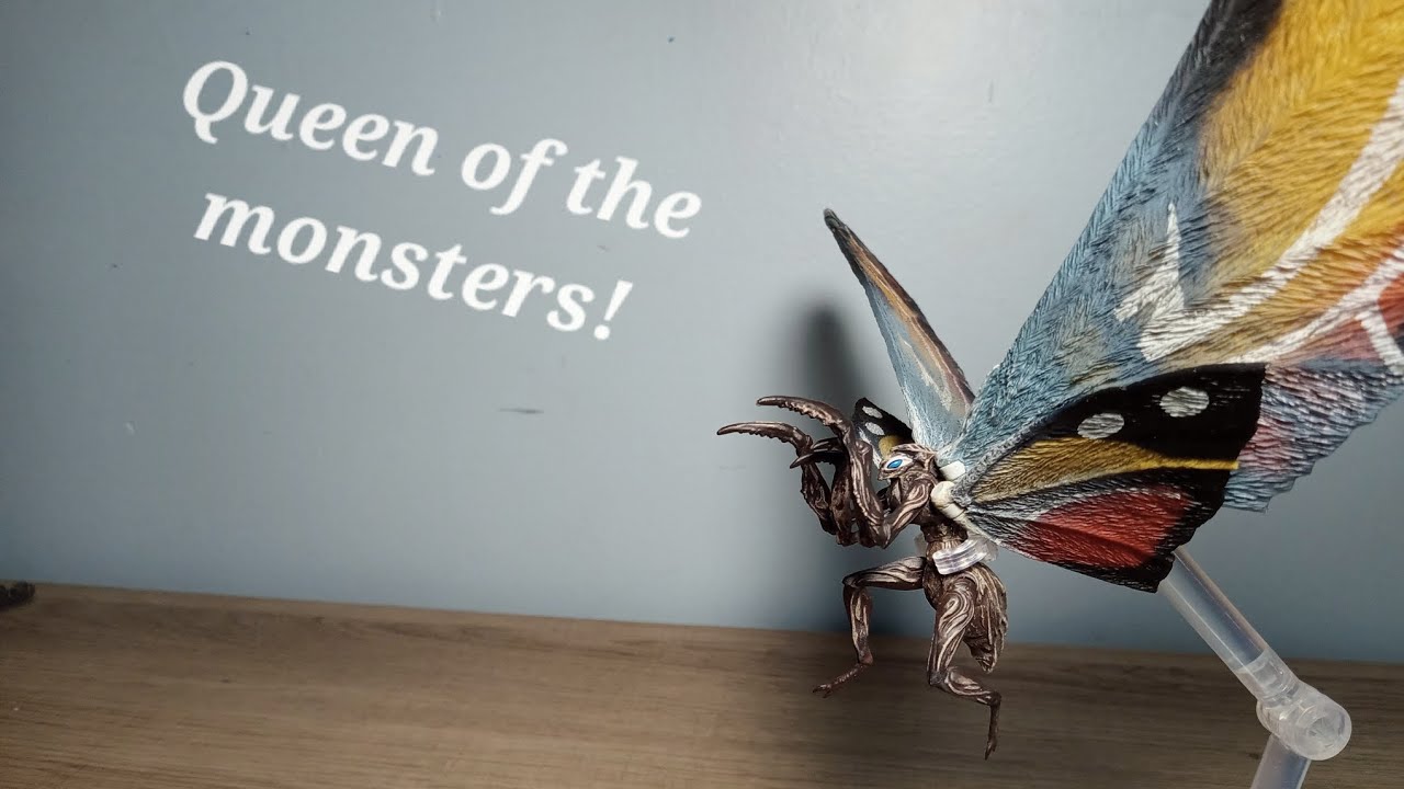 [the best Mothra yet?] Hiya toys mothers 2019 review - YouTube