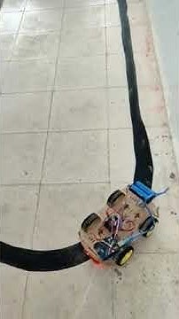 ROBOT SUIVEUR DE LIGNE AVEC ARDUINO UNO - YouTube