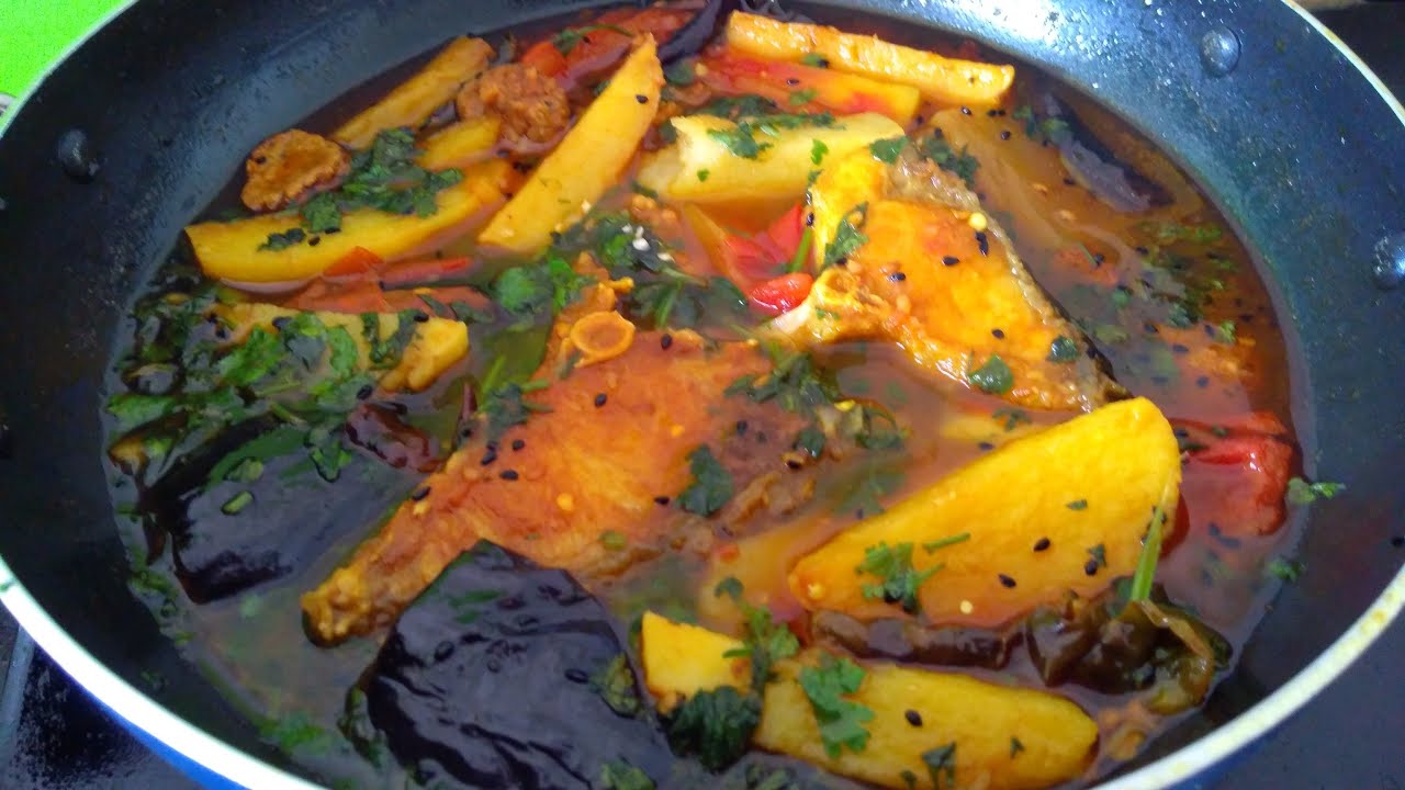 Catla Fish Curry || Bengali style recipe || without Onion Garlic ...