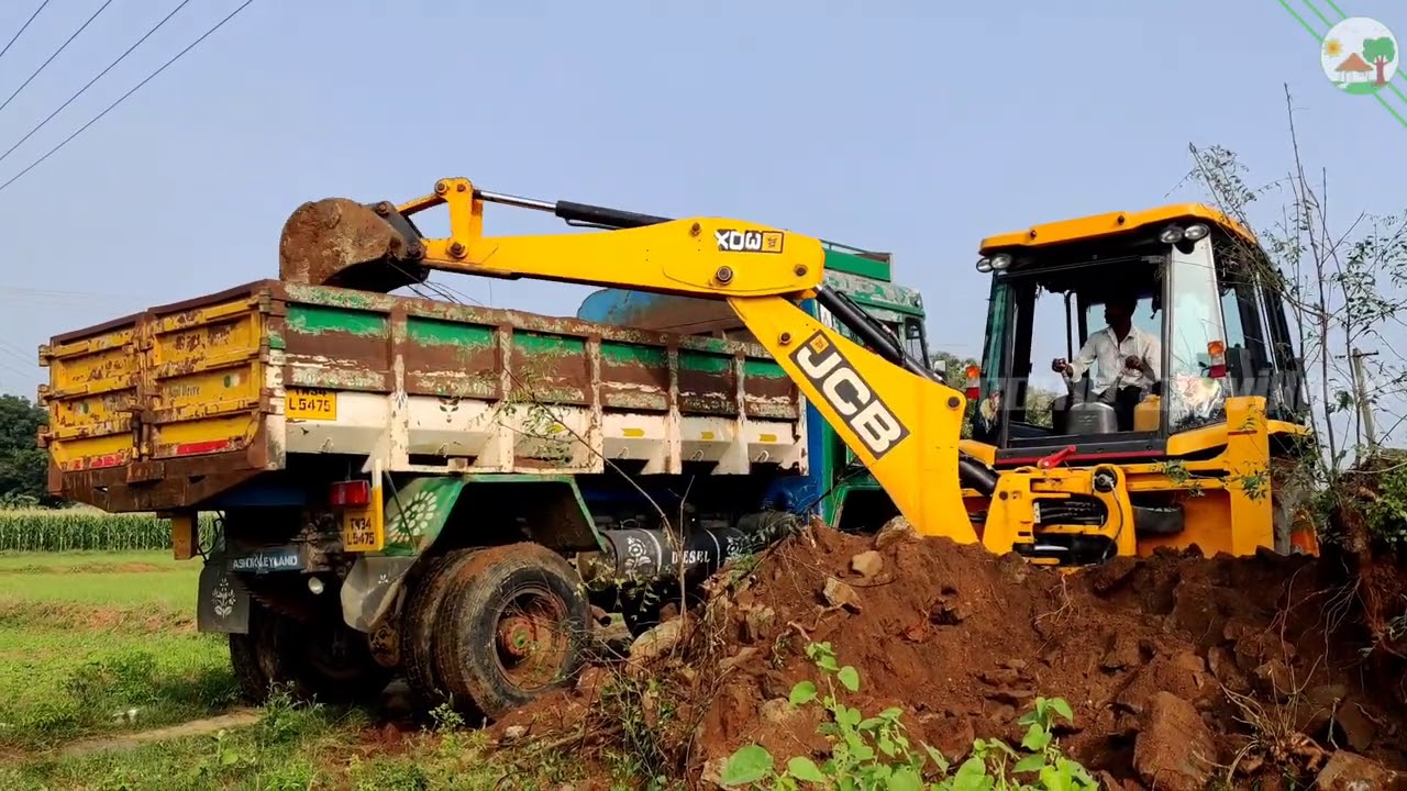 jcp vs Larry | Truck vs JCB machine| Jcb dozer| jcb Lorry | Mud | Come ...