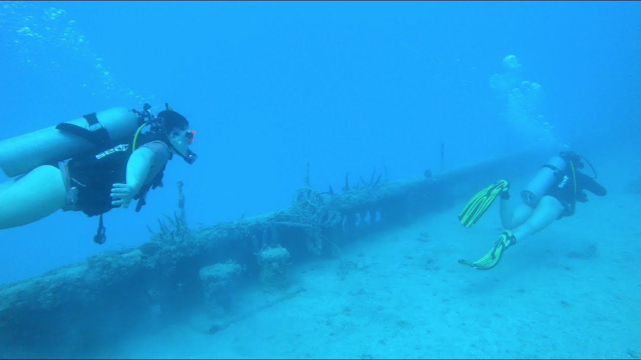 Shipwreck Dive - YouTube