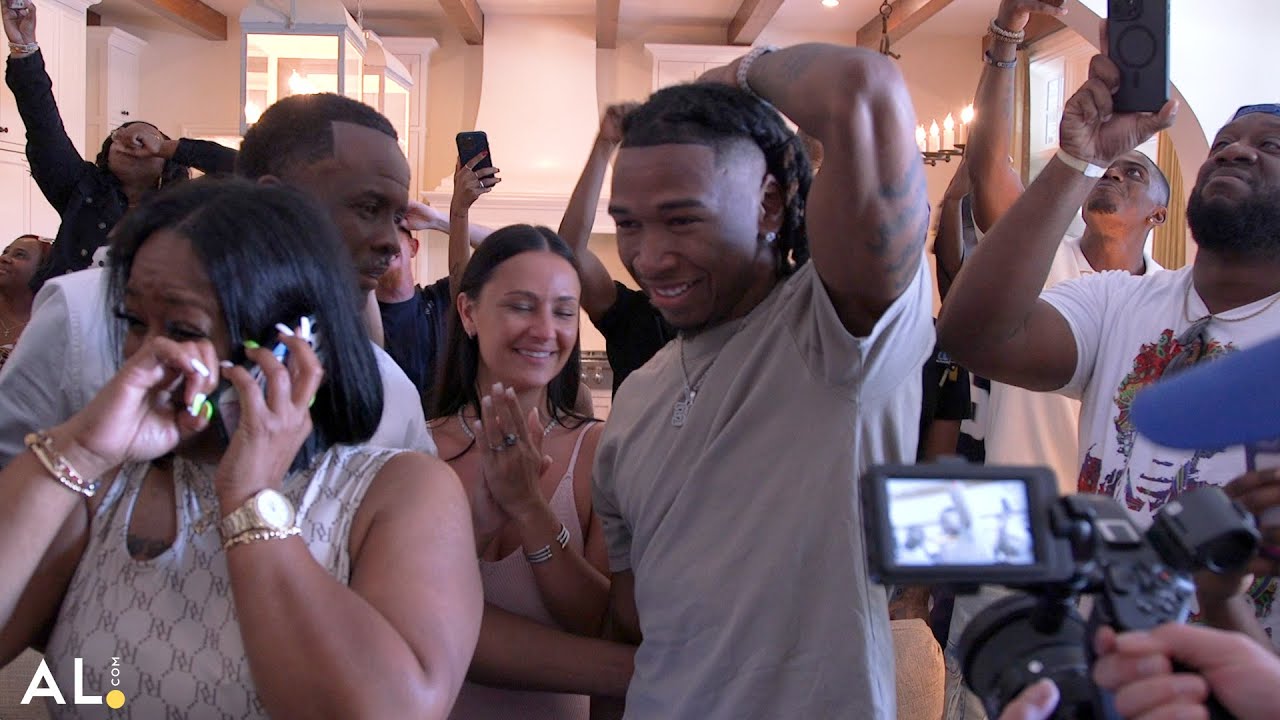 Watch as Jaylin Simpson gets drafted to the Indianapolis Colts - YouTube
