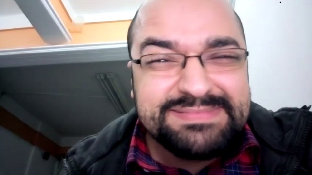 المذيعين والإنجليزي - Omar Abdelrahim - YouTube