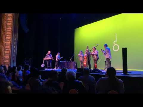 Bound to Ride - Béla Fleck's My Bluegrass Heart (Justin Moses & Sierra Hull) - YouTube