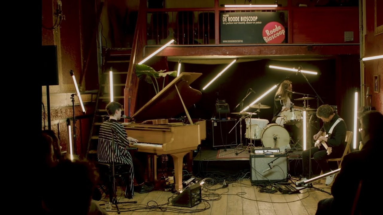 Angora // Acoustic live session @TheaterdeRoodeBioscoop - YouTube