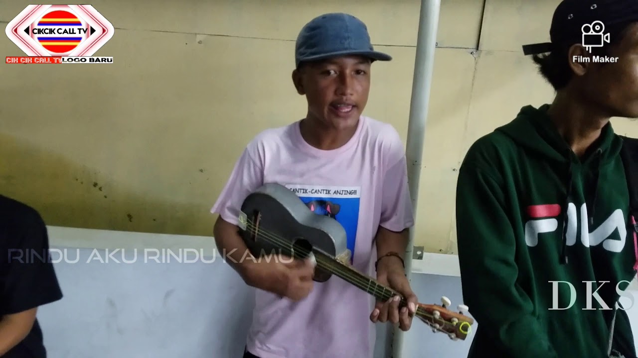 Pengamen musisi jalanan pasar kemis RINDU AKU RINDU KAMU cover D.K.S KOTA SUNDA cepesial KULELE ...