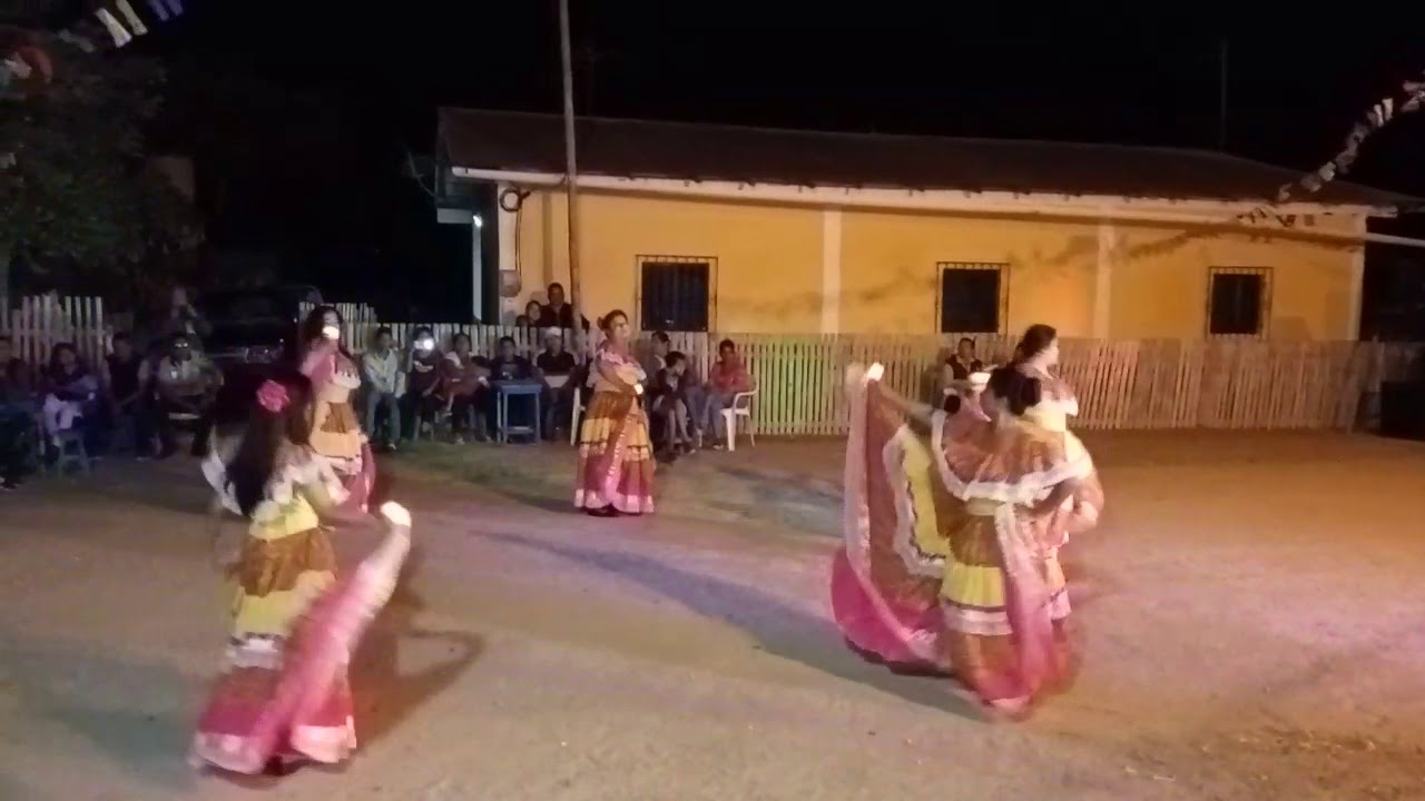 la pollera colorada - YouTube