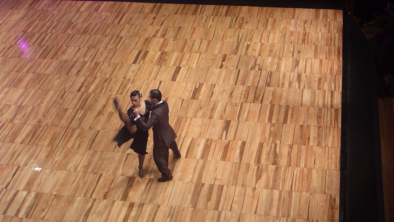 Epic Tango Performance: Juan Vargas & Paulina Mejía Dominate the Semi-Finals! - YouTube
