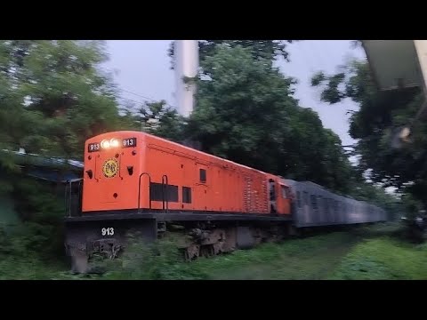 PNR DEL 913 and EMU 06 arriving San Andres Station (August 25, 2022 ...